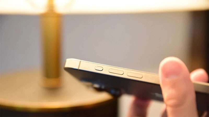 Lỗi Mic iPhone 16 Pro Max Bị Hư Phải Làm Sao Để Khắc Phục?