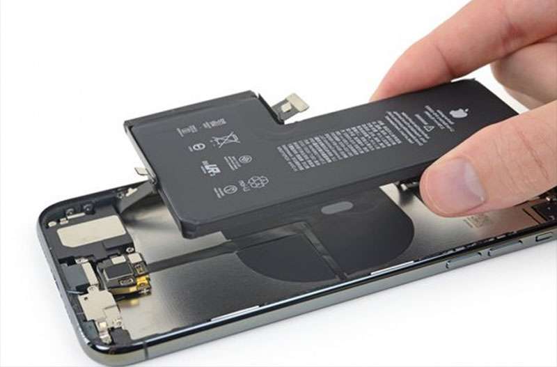 Lý Do Pin iPhone 15 Pro Max Tụt Nhanh Là Gì? Cách Xử Lý Đơn Giản